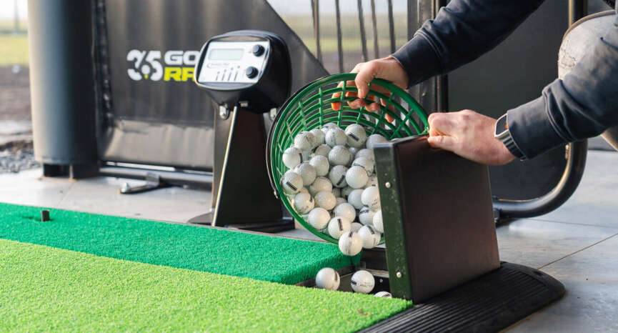 365 Golf Range: A modern golf driving range.