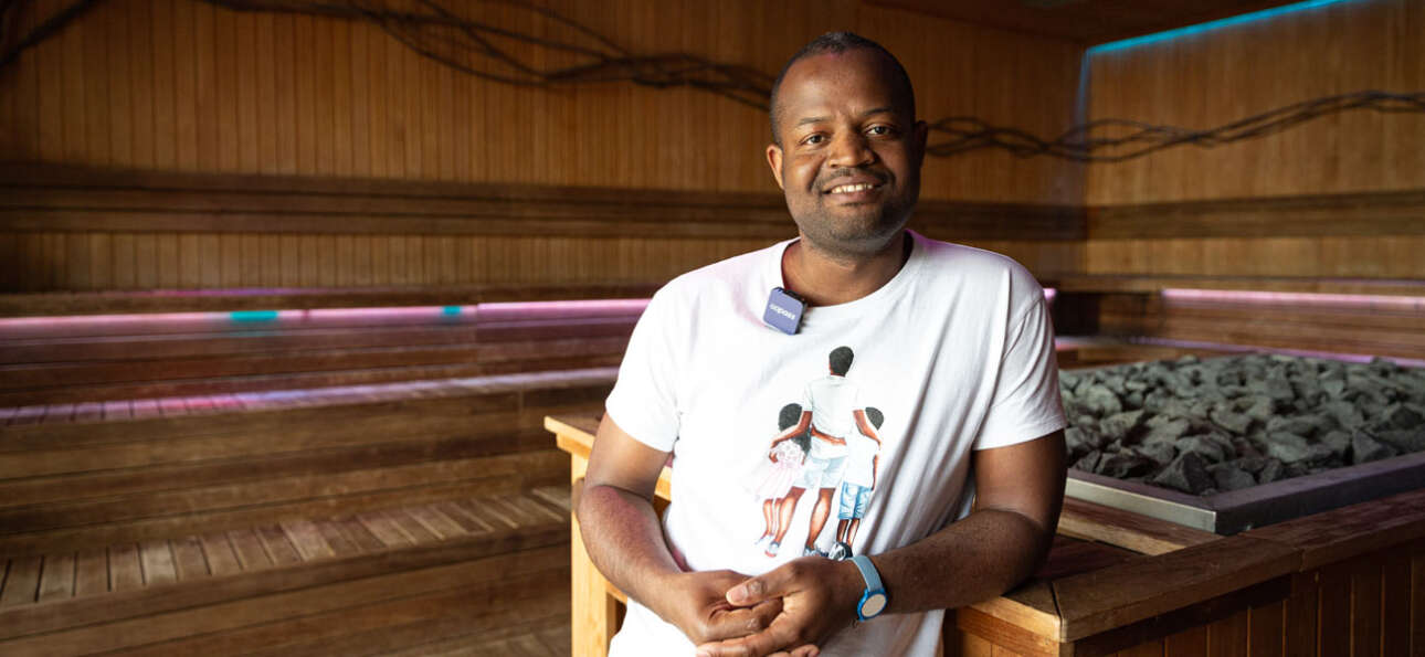 The work of a sauna master revolves around people, herbs and aromas